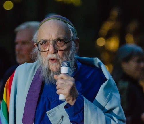 Former NFL and Wisconsin Badgers Star Bill Ferrario Dies at 47