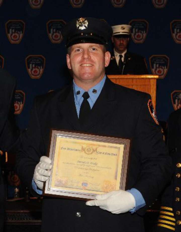 FDNY Firefighter Patrick Brady Dies in the Line of Duty at 42 After ...