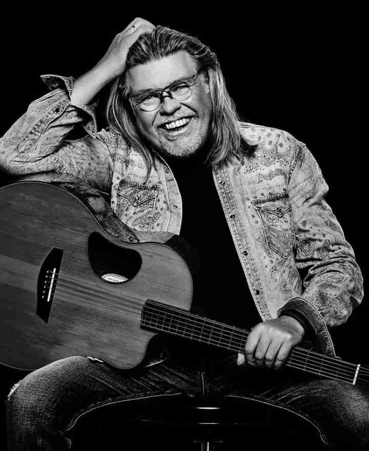 Dutch Singer René Karst Dies at 59 - new knowledge bio