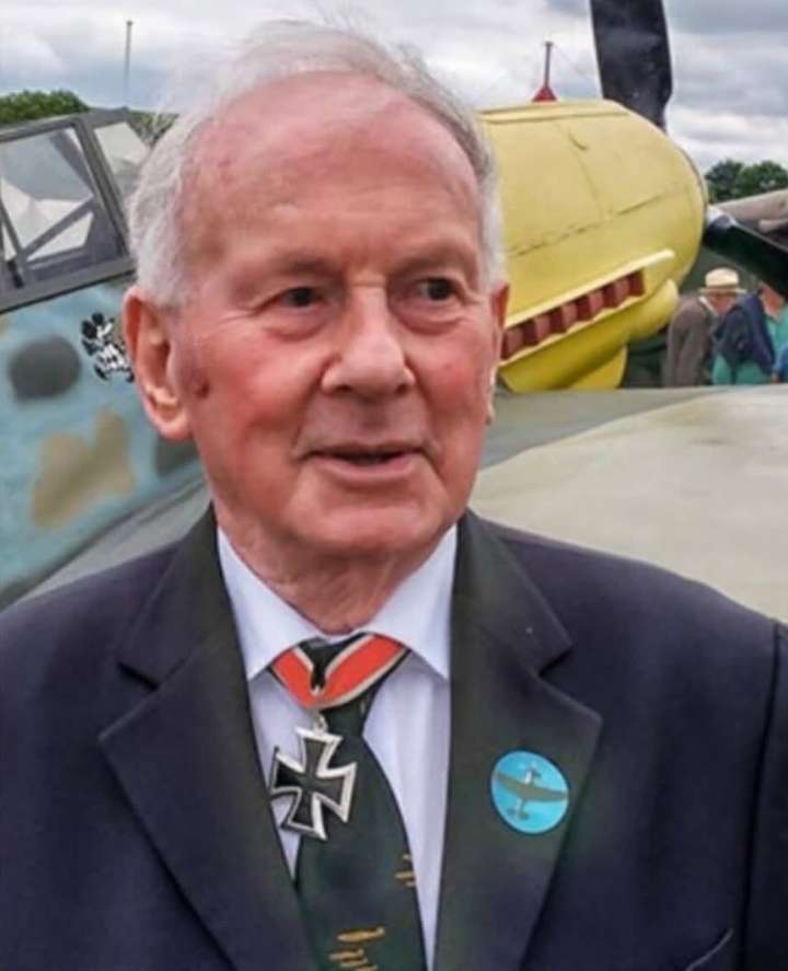 World War II Fighter Ace Hugo Broch Dies at 104 - new knowledge bio